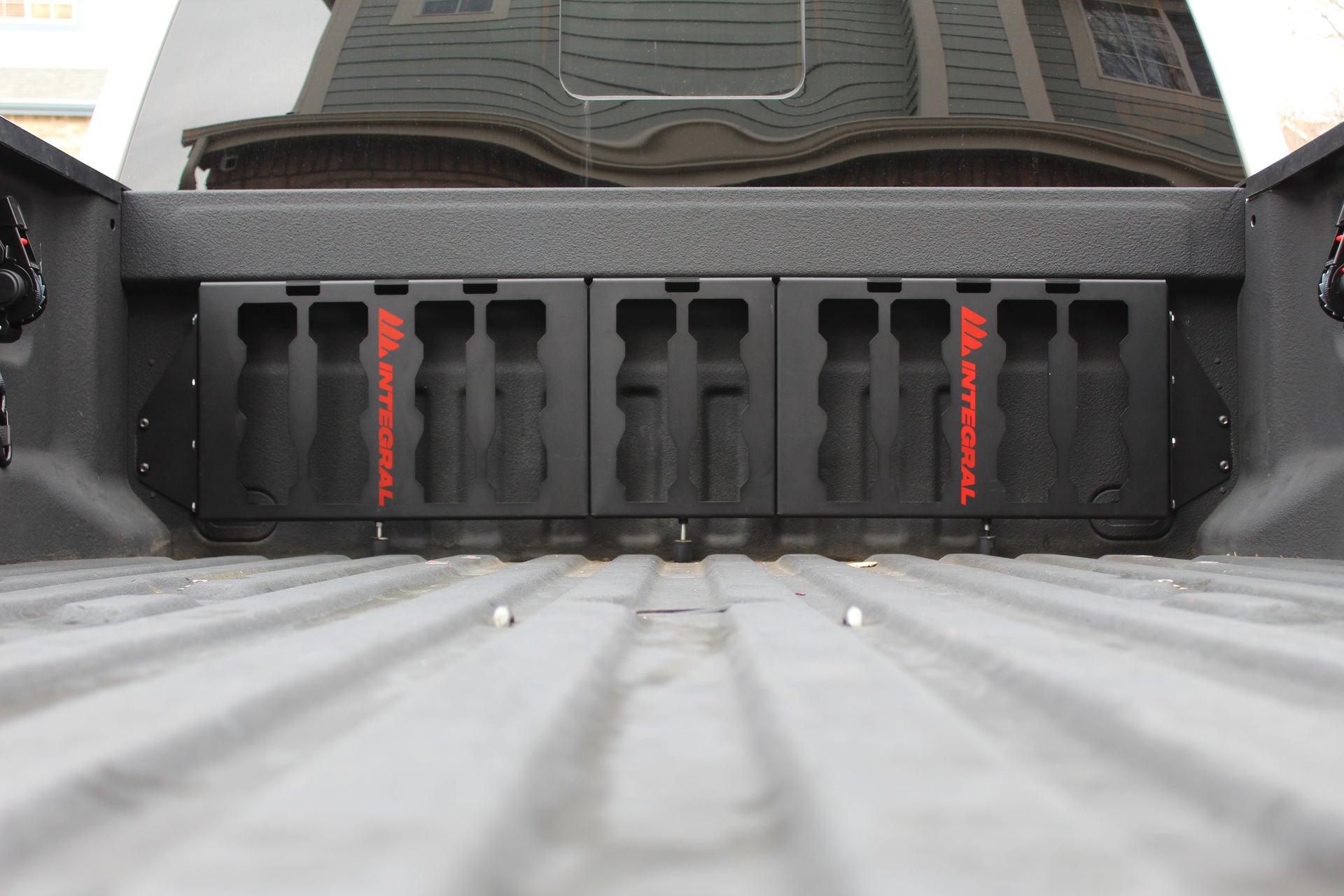 Integral Bulkhead Panel - Ford F150 & Raptor - 5.5' Bed (2015 ...